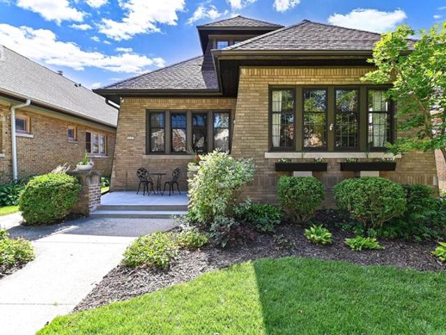 2629 N 67th St, Wauwatosa, WI 53213