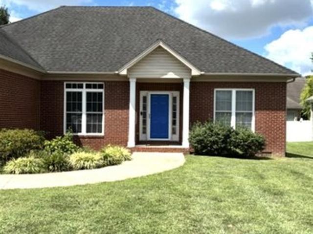 2629 Danhaven Dr, Bowling Green, KY 42104