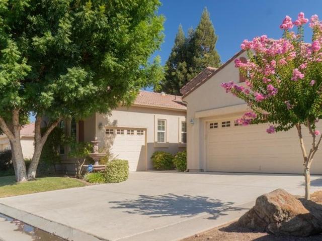 2629 E Sage Way, Fresno, CA 93720