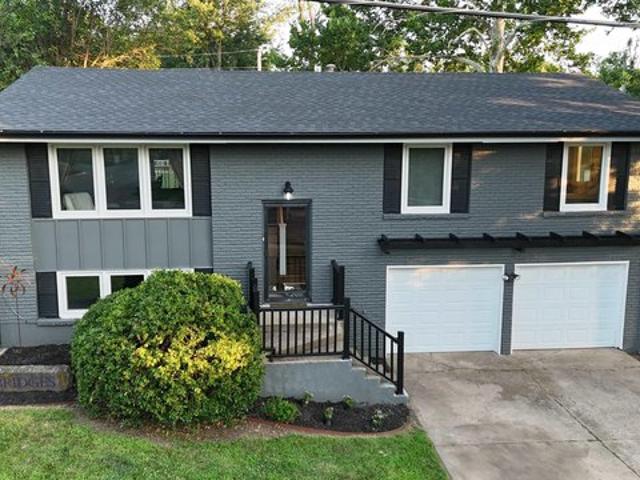 2629 Kimball Ave, Manhattan, KS 66502