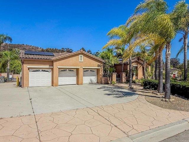 26207 Wyndemere Ct, Escondido, CA 92026