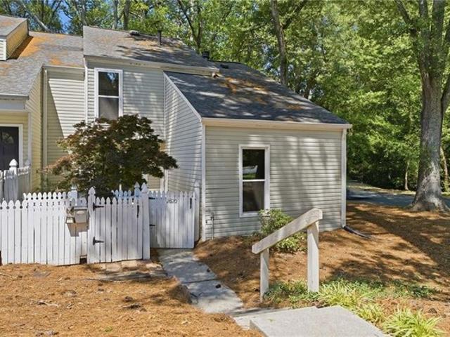 2620 Meadowlawn Dr SE, Marietta, GA 30067