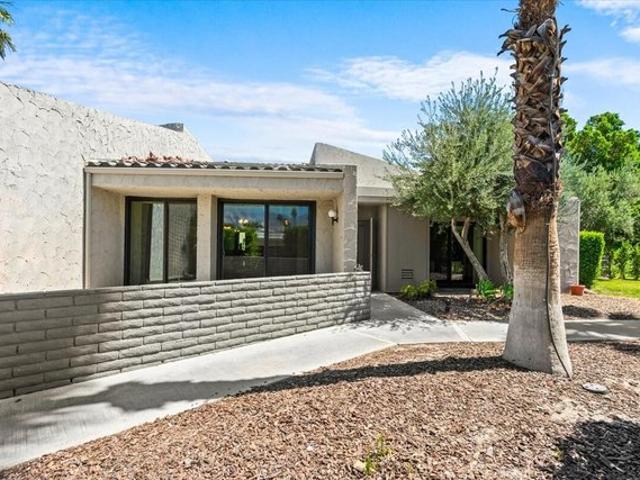 2620 N Whitewater Club Dr Unit D, Palm Springs, CA 92262
