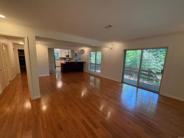 2620 N Taylor