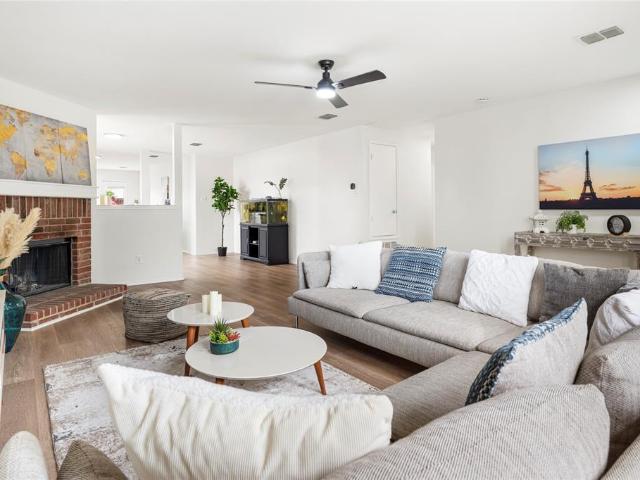 2620 Oak Crest Drive