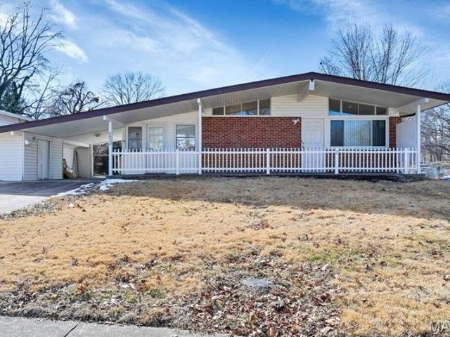 2620 Belair Ter, Florissant, MO 63033