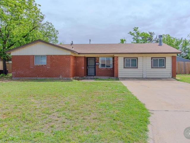 2620 Crescent Dr, Vernon, TX 76384