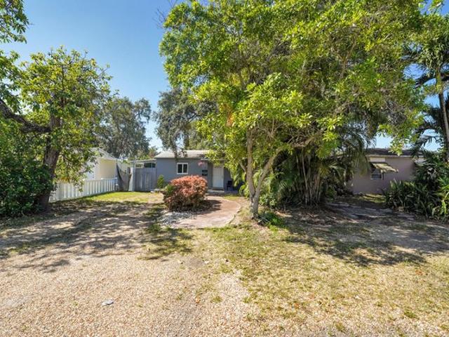 2620 Harding St, Hollywood, FL 33020
