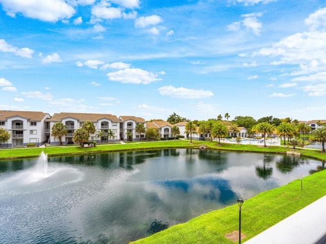 2620 S University Dr Apt 308, Davie, FL 33328