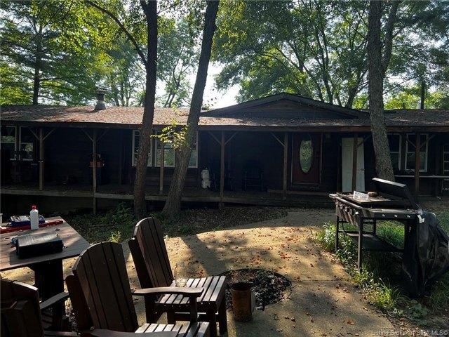 2620 Valley View Rd SW, Corydon, IN 47112