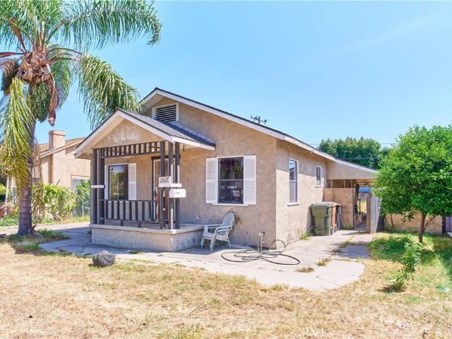 2620 W Olive Avenue