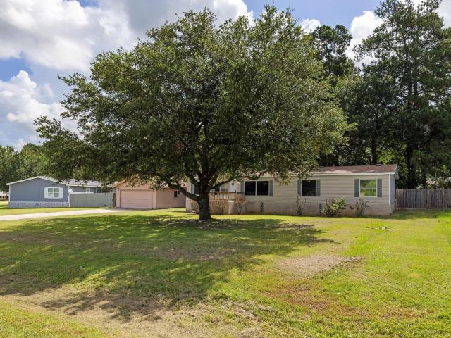 26214 Country Hollow Street