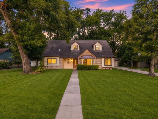 26215 Oakhurst Dr, Spring, TX 77386