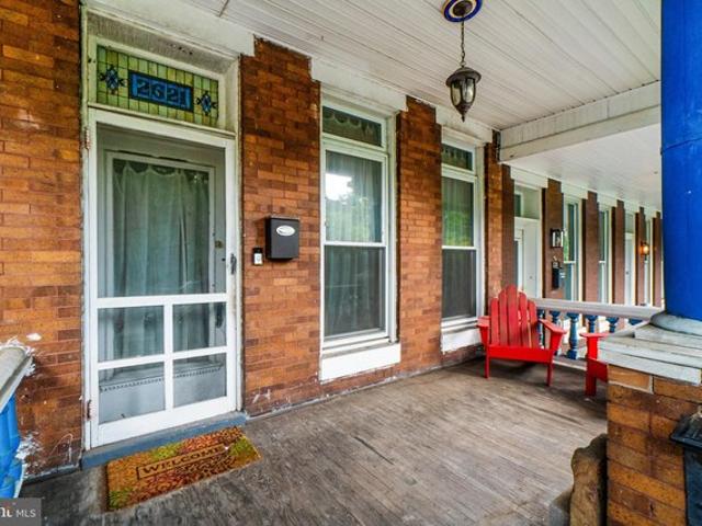 2621 N Calvert St, Baltimore, MD 21218
