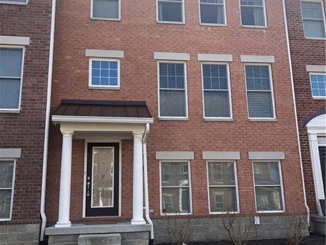 2621 Congress Street