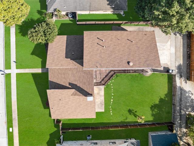 2621 Country Club Parkway