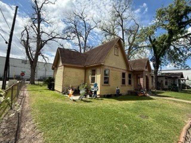 2621 Eastman St, Houston, TX 77009 | MLS #2347