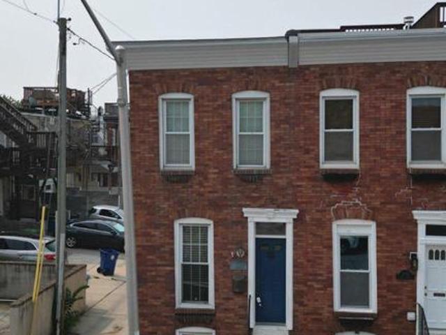 2621 Fleet Street