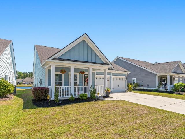 2621 Goldfinch Dr