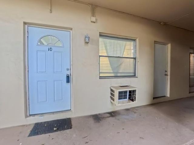 2621 Grant St Apt 10A, Hollywood, FL 33020