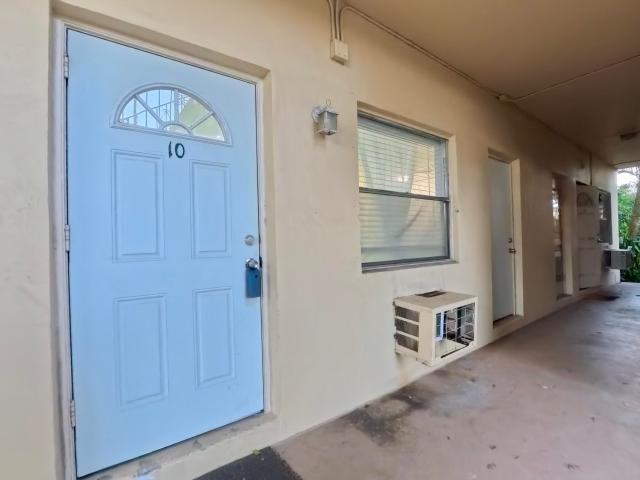 2621 Grant St, Unit 10A, Hollywood, FL 33020 | MLS #R11155