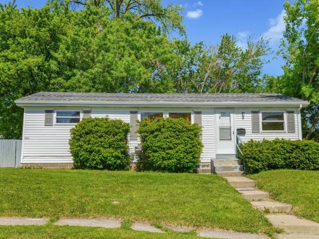 2621 Pebble Dr, Erie, PA 16508