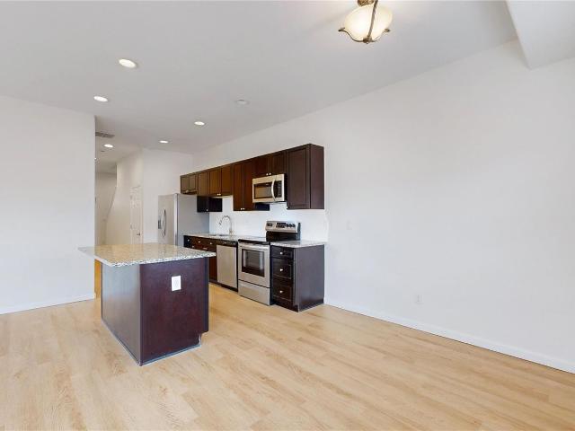 2621 Sable Boulevard