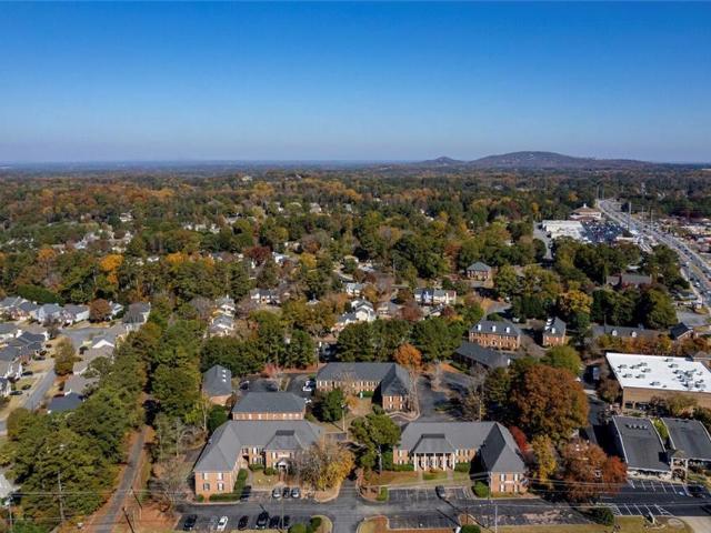 2621 Sandy Plains Road 301