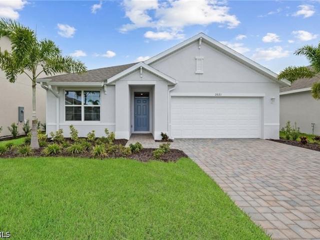 2621 Table Coral Trl, North Fort Myers, FL 33903