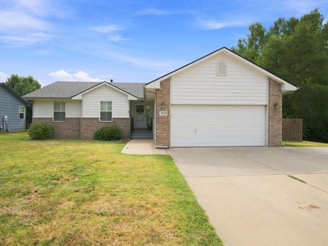 2621 W 44th St S, Wichita, KS 67217