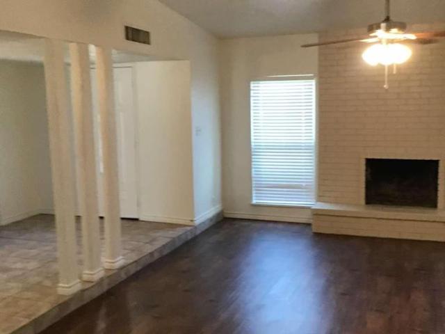 2622 Meadowview Drive
