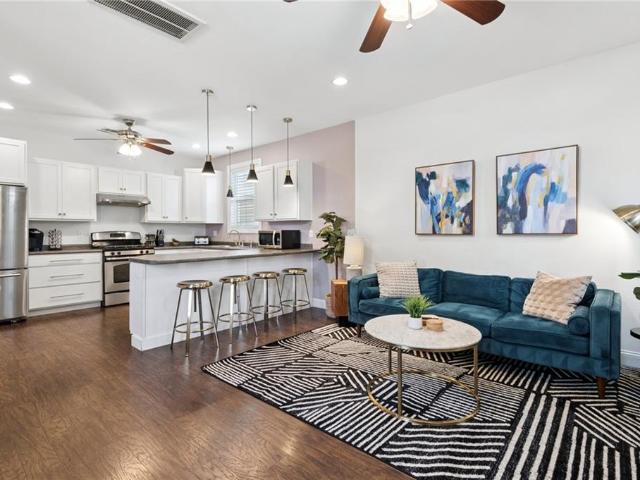 2622 Bayou Road