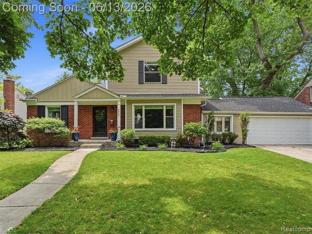 2622 Bembridge Rd, Royal Oak, MI 48073