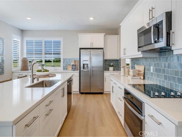 2622 E Hyde Paseo