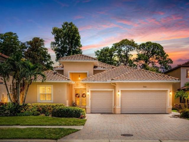 2622 Grand Lakeside Dr, Palm Harbor, FL 34684