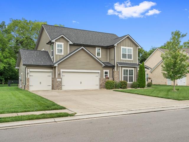 2622 Kingfisher Dr