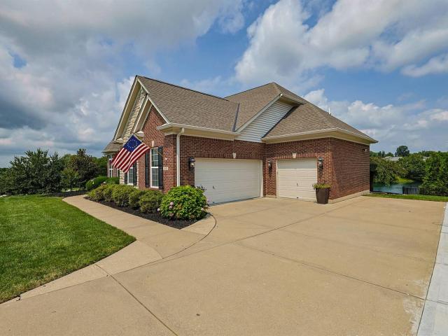 2622 Twin Hills Court