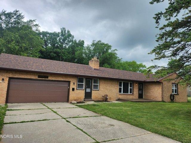 2622 W Alexis Rd, Toledo, OH 43613
