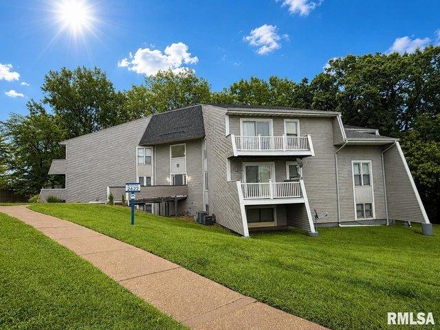 2622 W Willowlake Dr Apt 334, Peoria, IL 61614