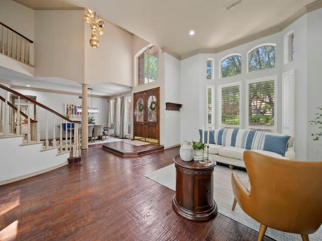 2622 Woods Lane