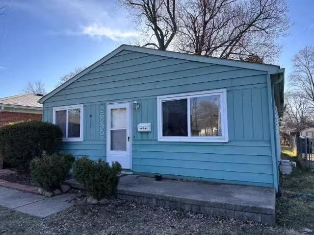 26235 Southwestern Hwy, Bedford, MI 48239 MLS 25011008