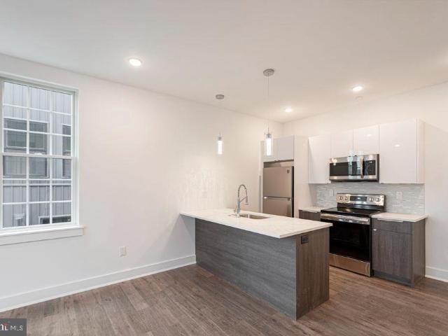2623 Christian Street # UNIT 301