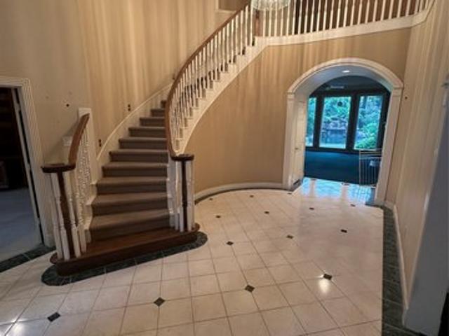2623 Lakecrest Dr, Pearland, TX 77584