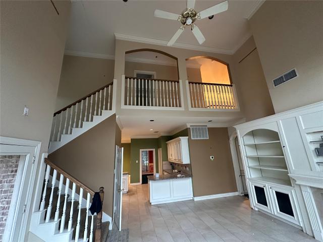 2623 Lakecrest Drive