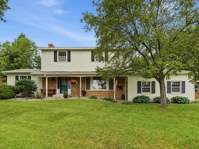 2623 Riviera Dr N, White Bear Lake, MN 55110