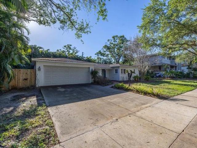 2623 S Bryant Cir, Tampa, FL 33629