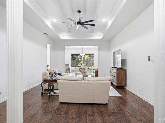 2623 Woodland Drive