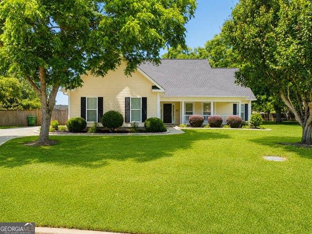 262 Grove Ln, Kathleen, GA 31047