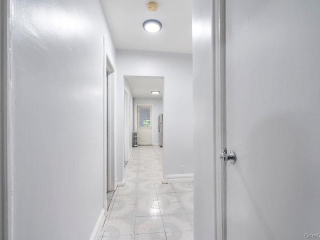 262 E 23rd Street