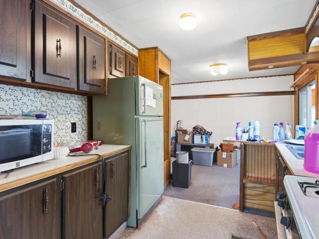 262 E Bear Lake Road NE